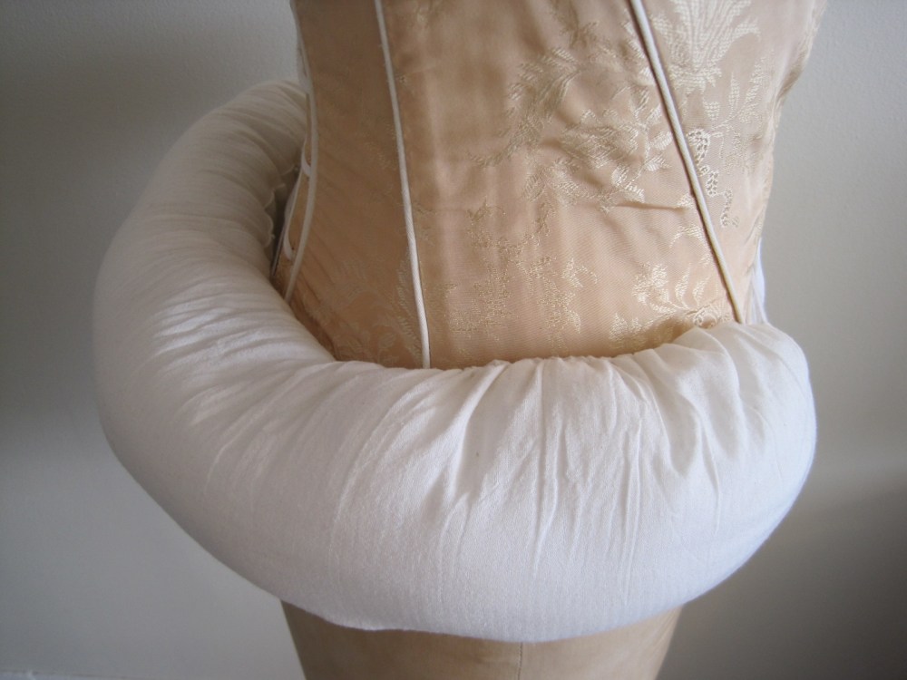 HSF #15: 18th Century Bum Roll – The Quintessential Clothes Pen