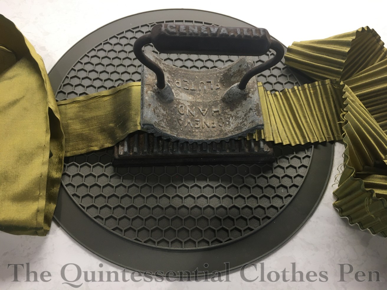 A Practical Experiment: How To Use A Fluting Iron – The Quintessential ...