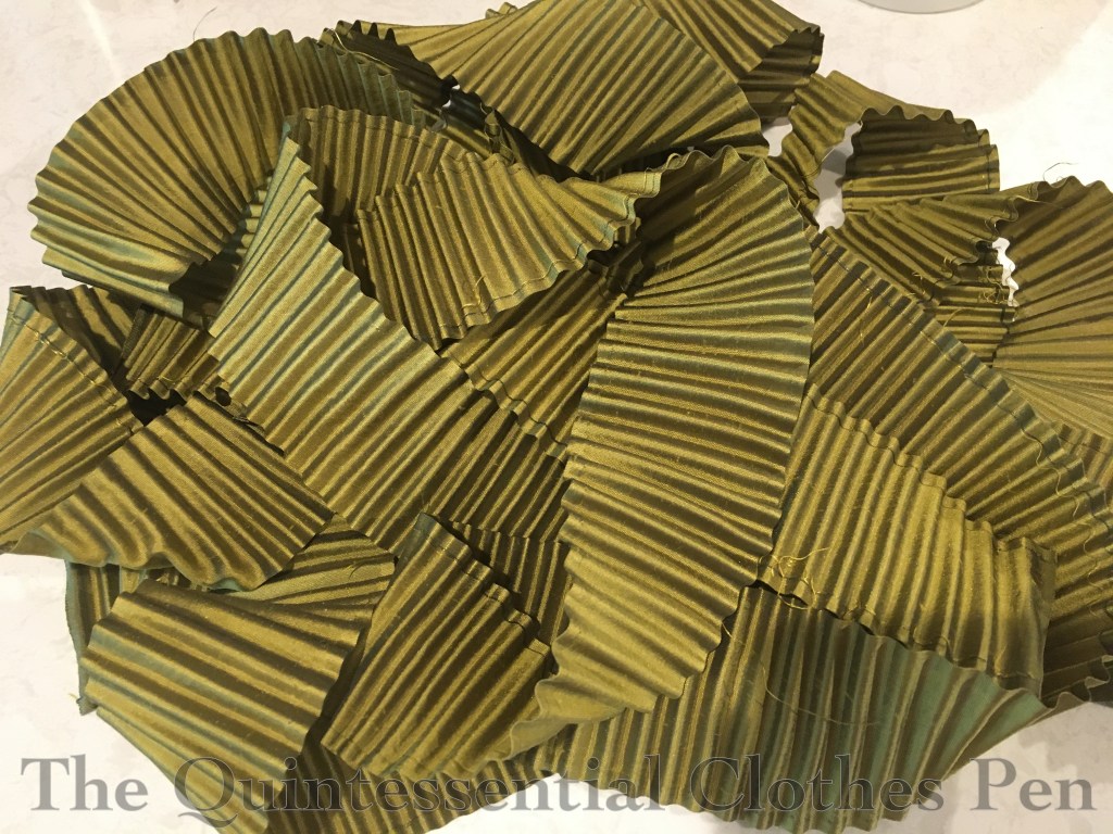 A Practical Experiment: How To Use A Fluting Iron – The Quintessential ...