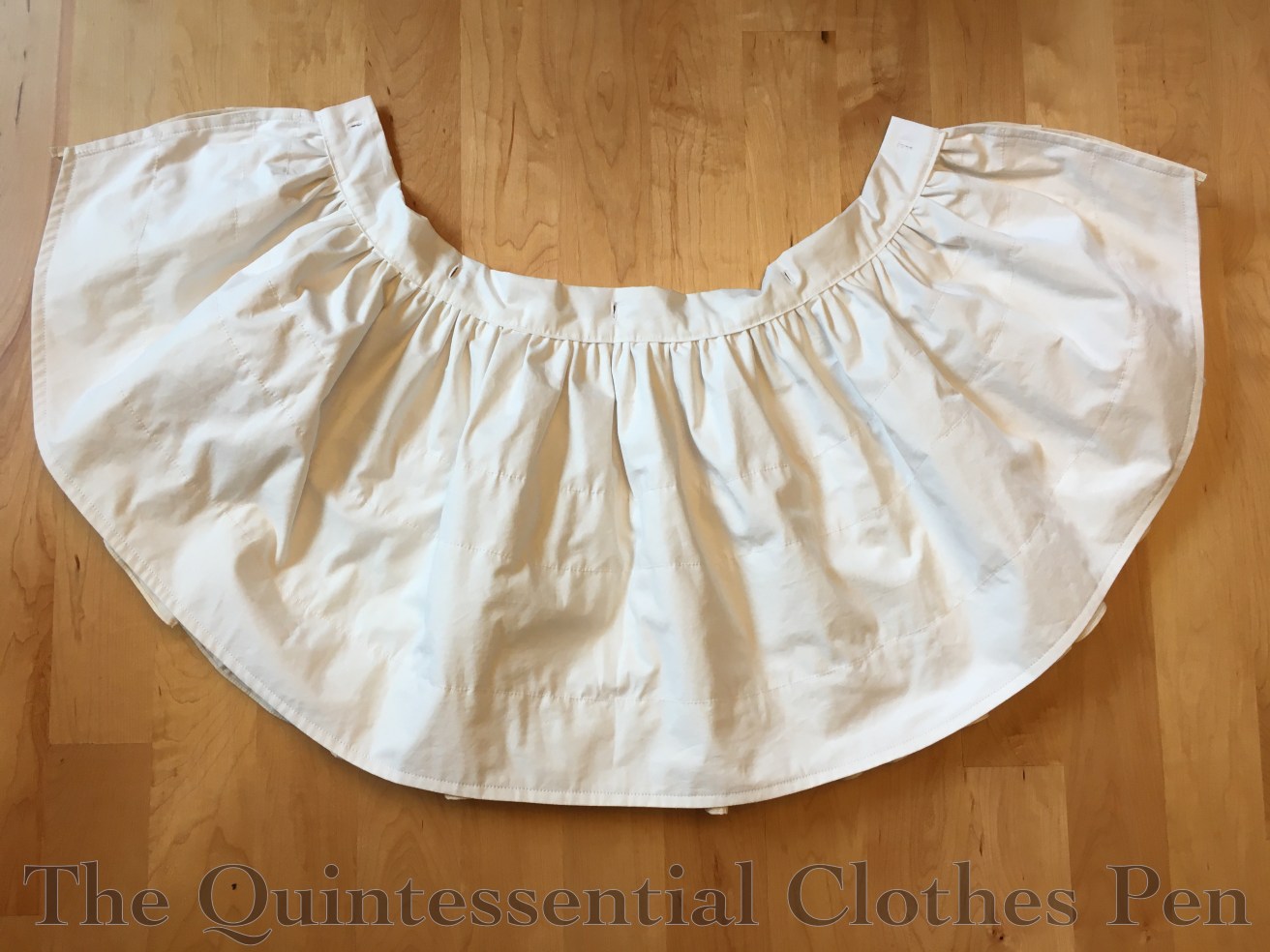The Amazing Balayeuse (HSM #8) – The Quintessential Clothes Pen